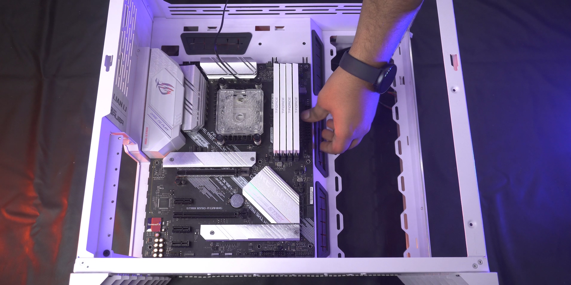 The almost impossible lockdown custom loop build - Mr MuBot
