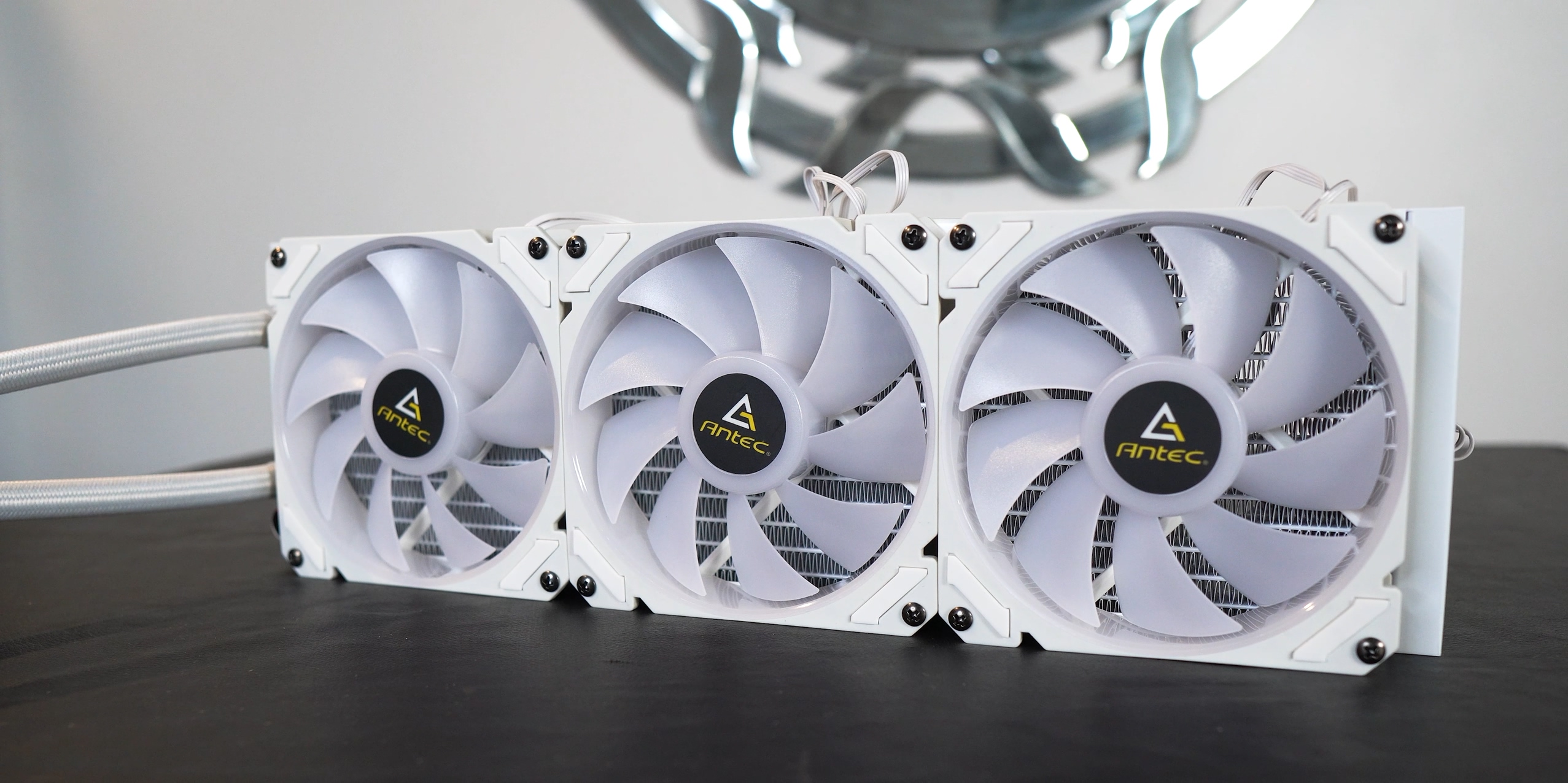 Antec Symphony 240 & 360 ARGB AIO Review - Mr MuBot